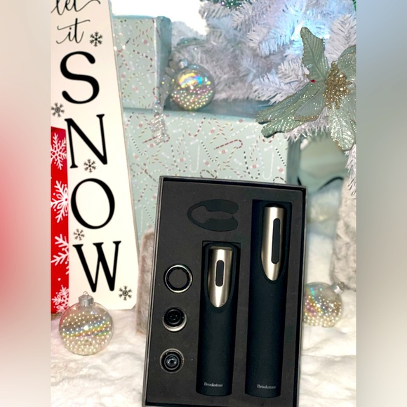 Brookstone | Dining | Brookstone Connoisseurs Wine Gift Set | Poshmark